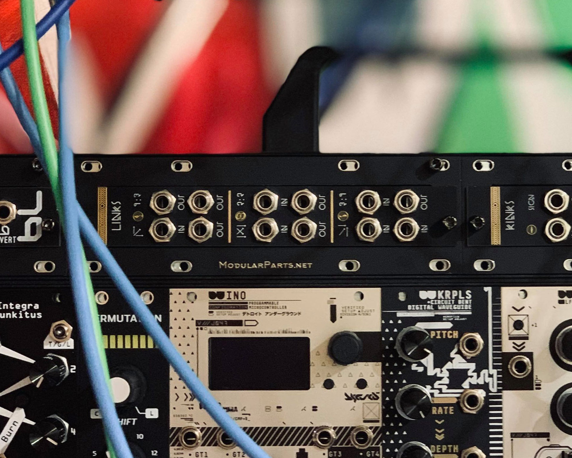 rack2 - Tips on modular synthesizers